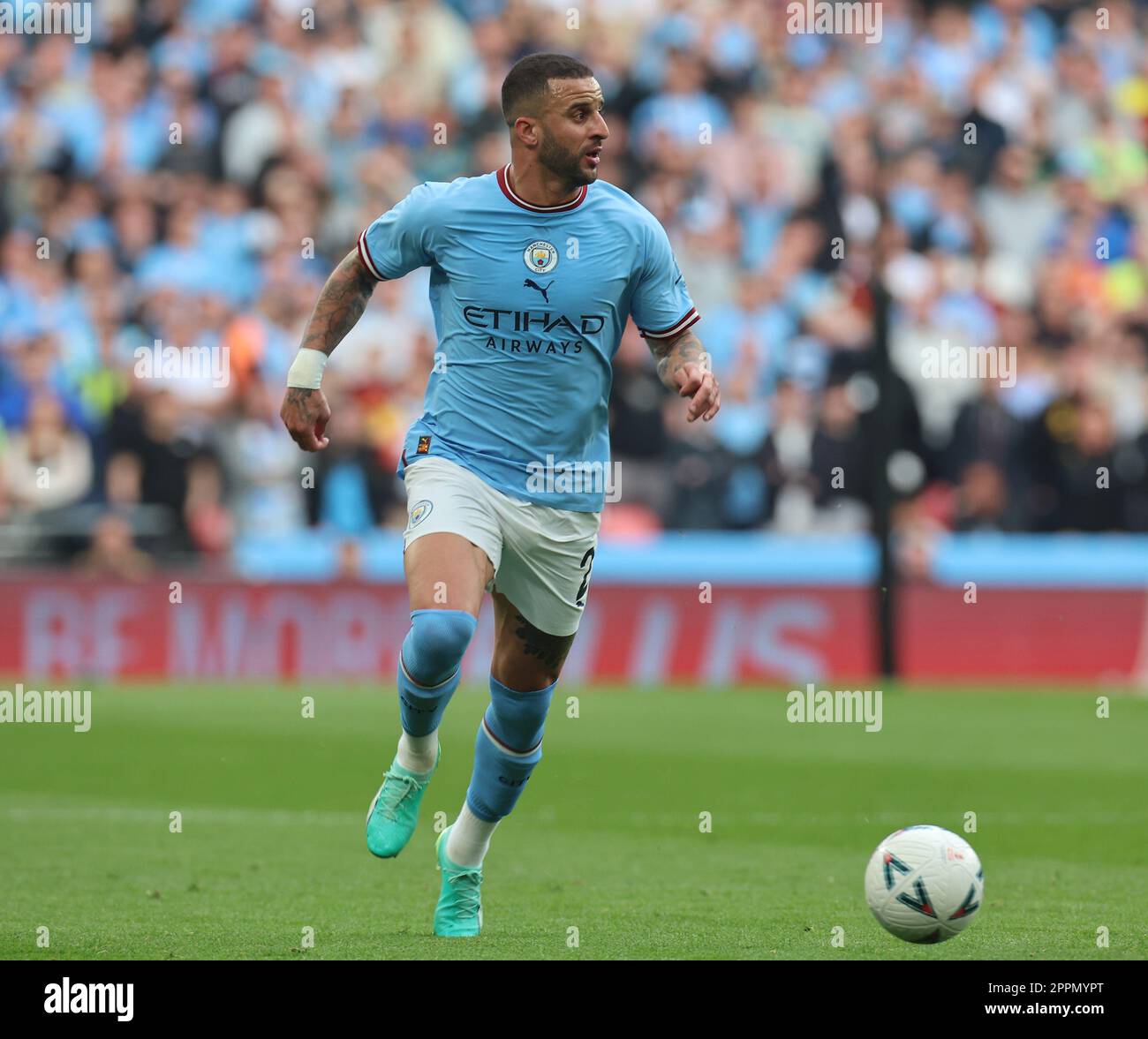 Kyle walker sheffield united wembley hi-res stock photography and ...