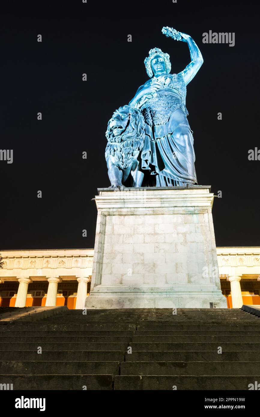 Bavaria Statue and Ruhmeshalle (Hall of Fame) in Munich Germany ...