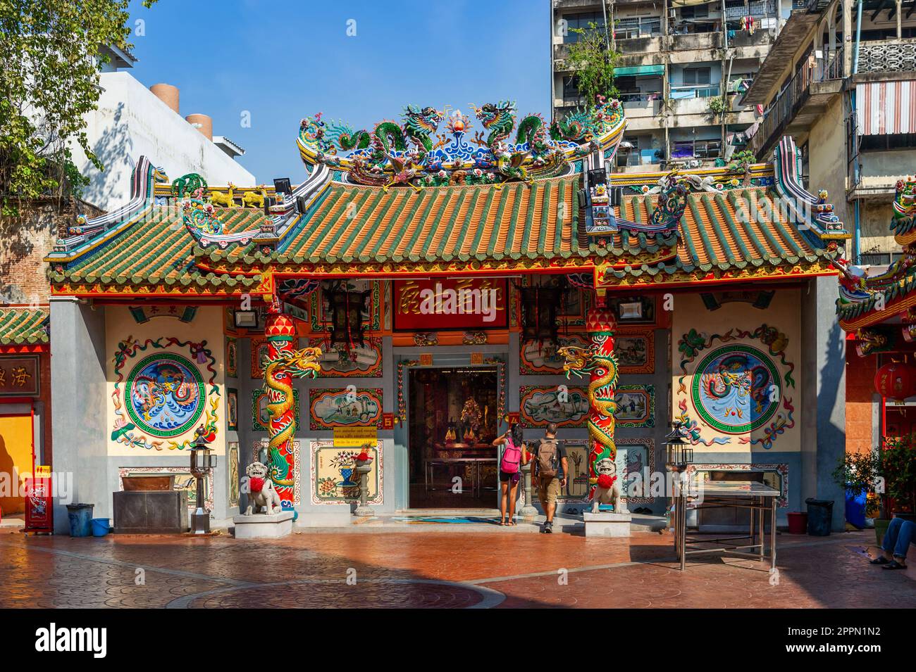 Leng Buai Ia Shrine, Bangkok, Thailand Stock Photo - Alamy