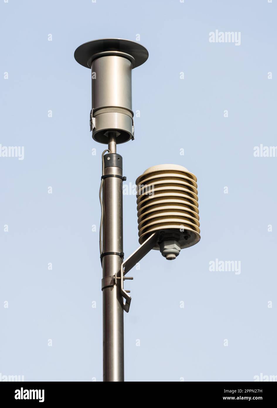 Instrument for measuring air pollution, pollutant emission and fine ...