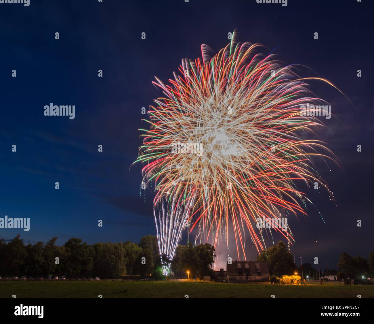 Fireworks blurred night sky illumination hi-res stock photography and ...