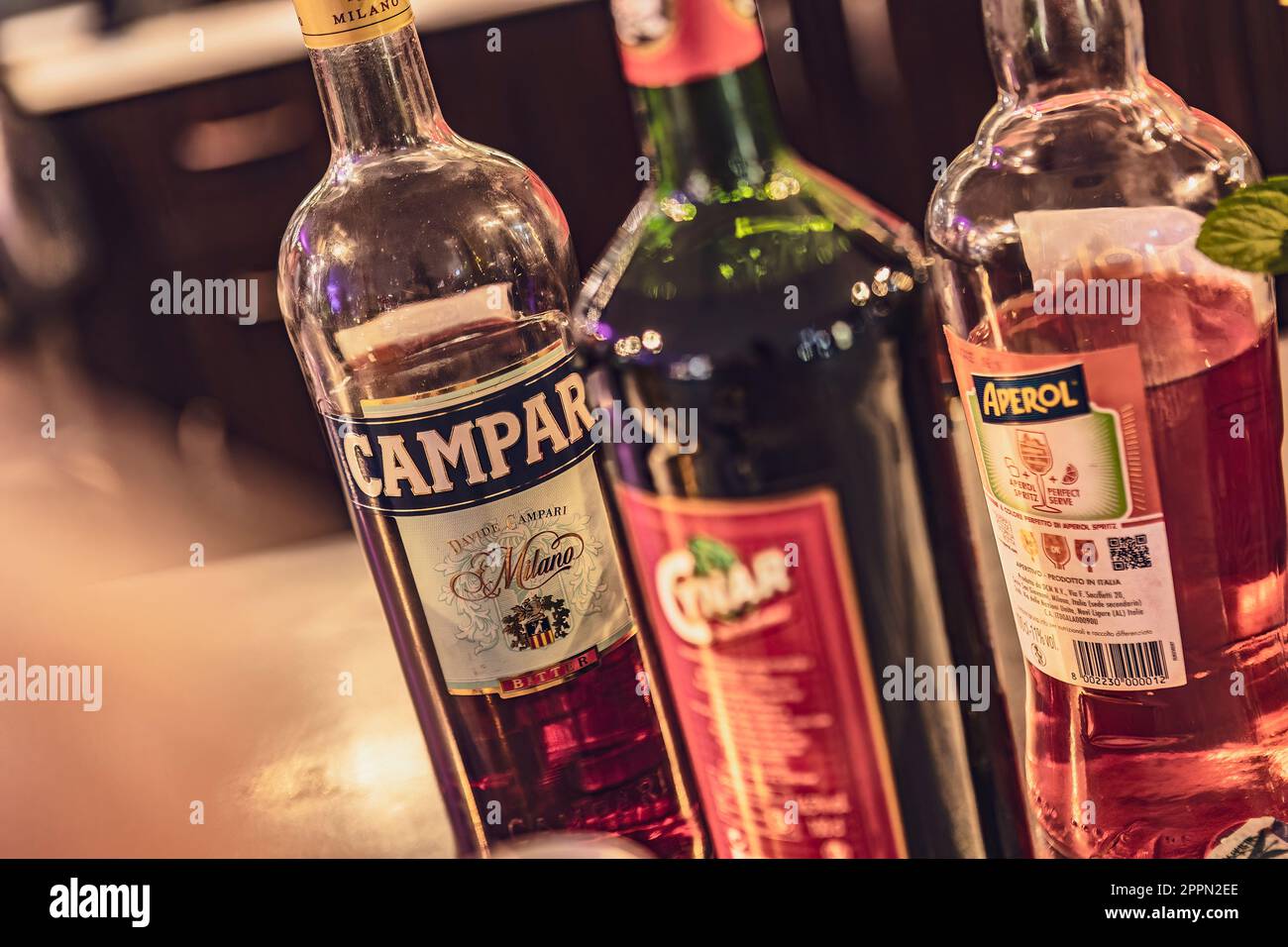 Alcoholic mixers hi-res stock photography and images - Alamy