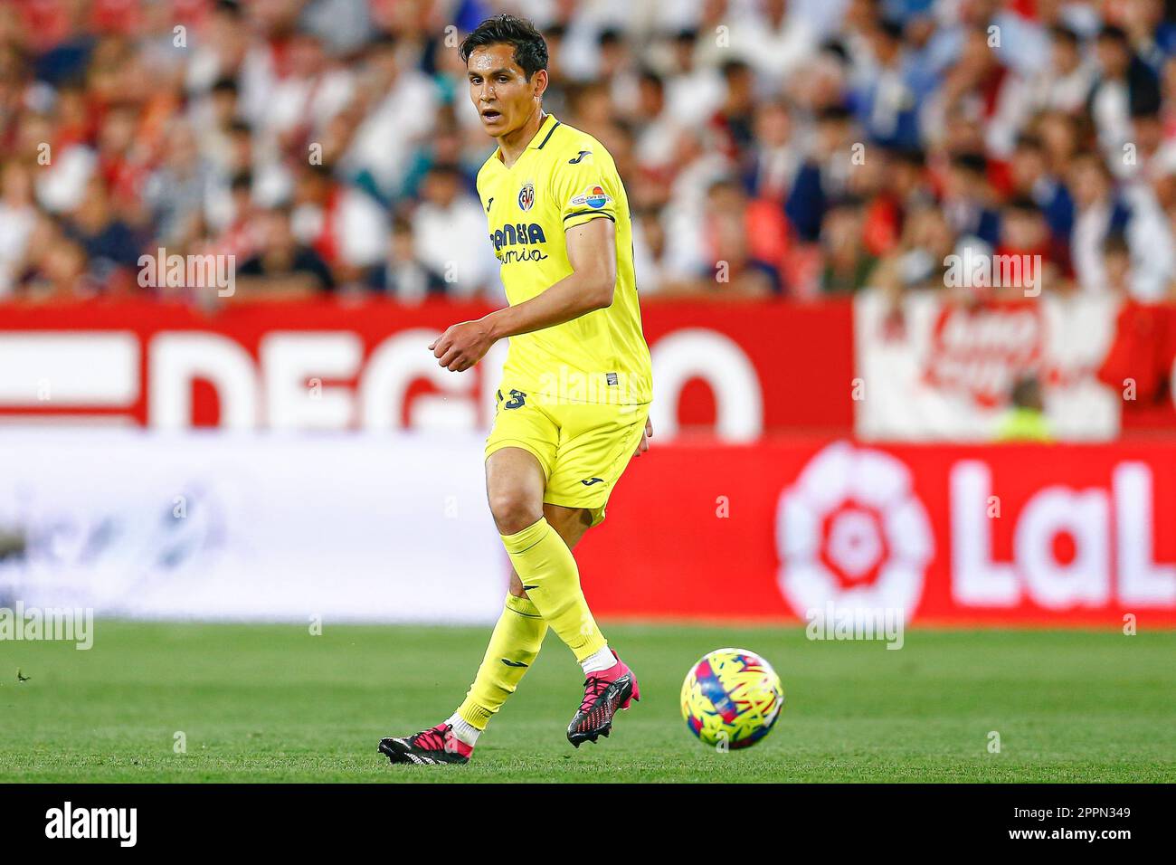 Aissa Mandi of Villarreal during the La Liga match between Sevilla FC ...