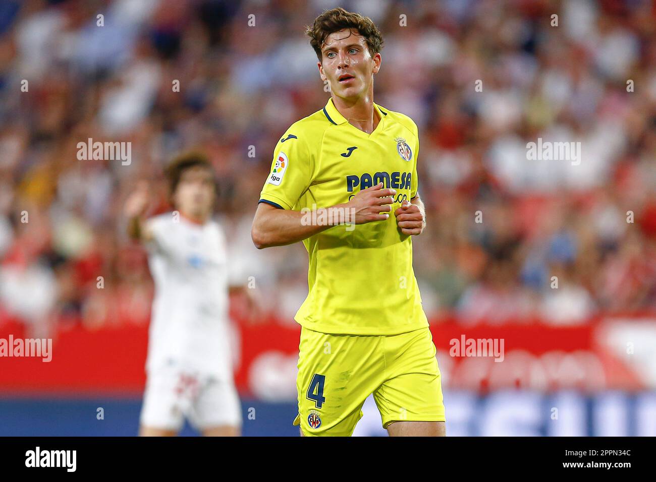 Pau torres of villarreal hi-res stock photography and images - Alamy