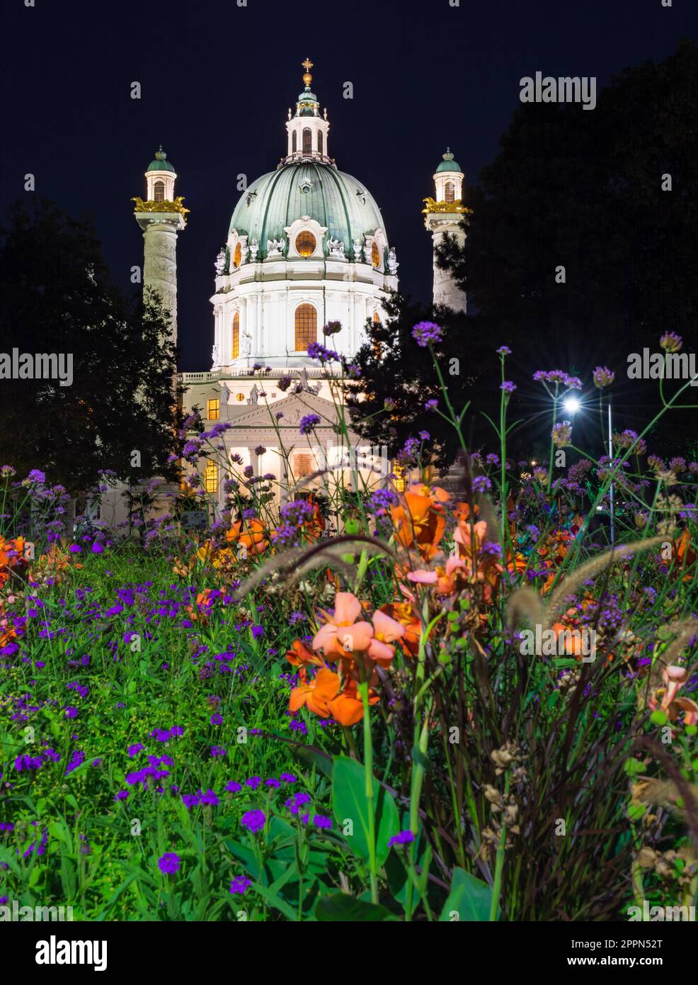 Vienna baroque architecture hi-res stock photography and images - Alamy