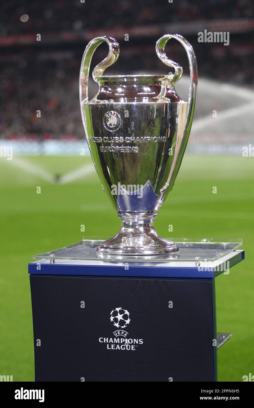 Coupe uefa hi-res stock photography and images - Alamy