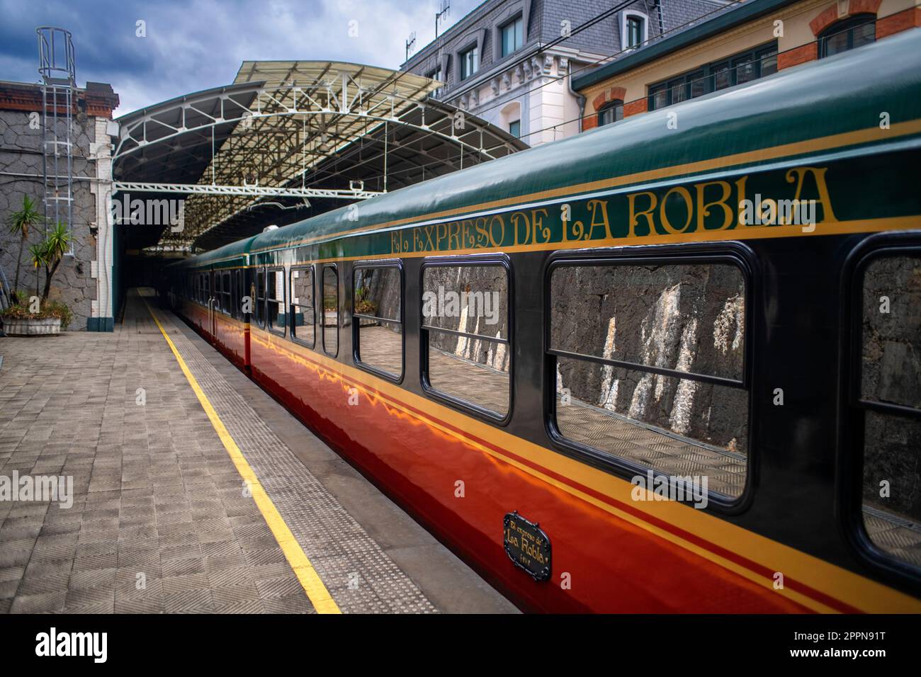 Expreso de la robla hi-res stock photography and images - Alamy