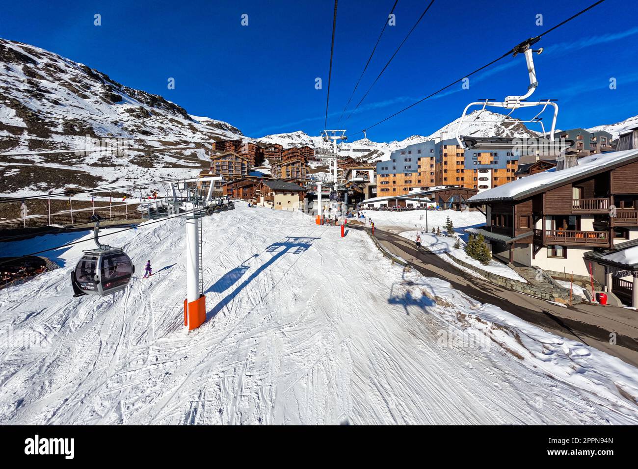 Ski in val thorens ski resort hi-res stock photography and images - Alamy