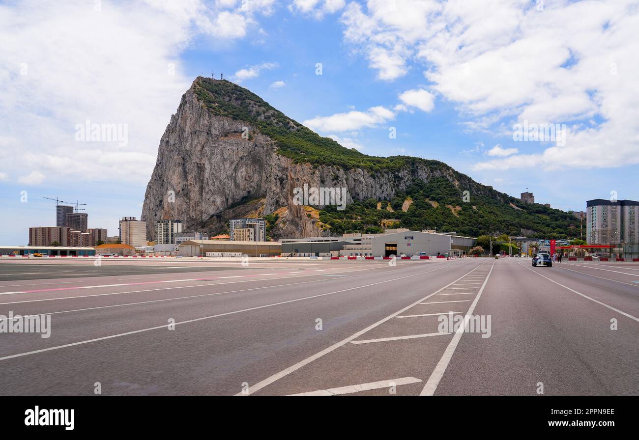 Road crossing the runway of Gibraltar's Airport Stock Photo - Alamy