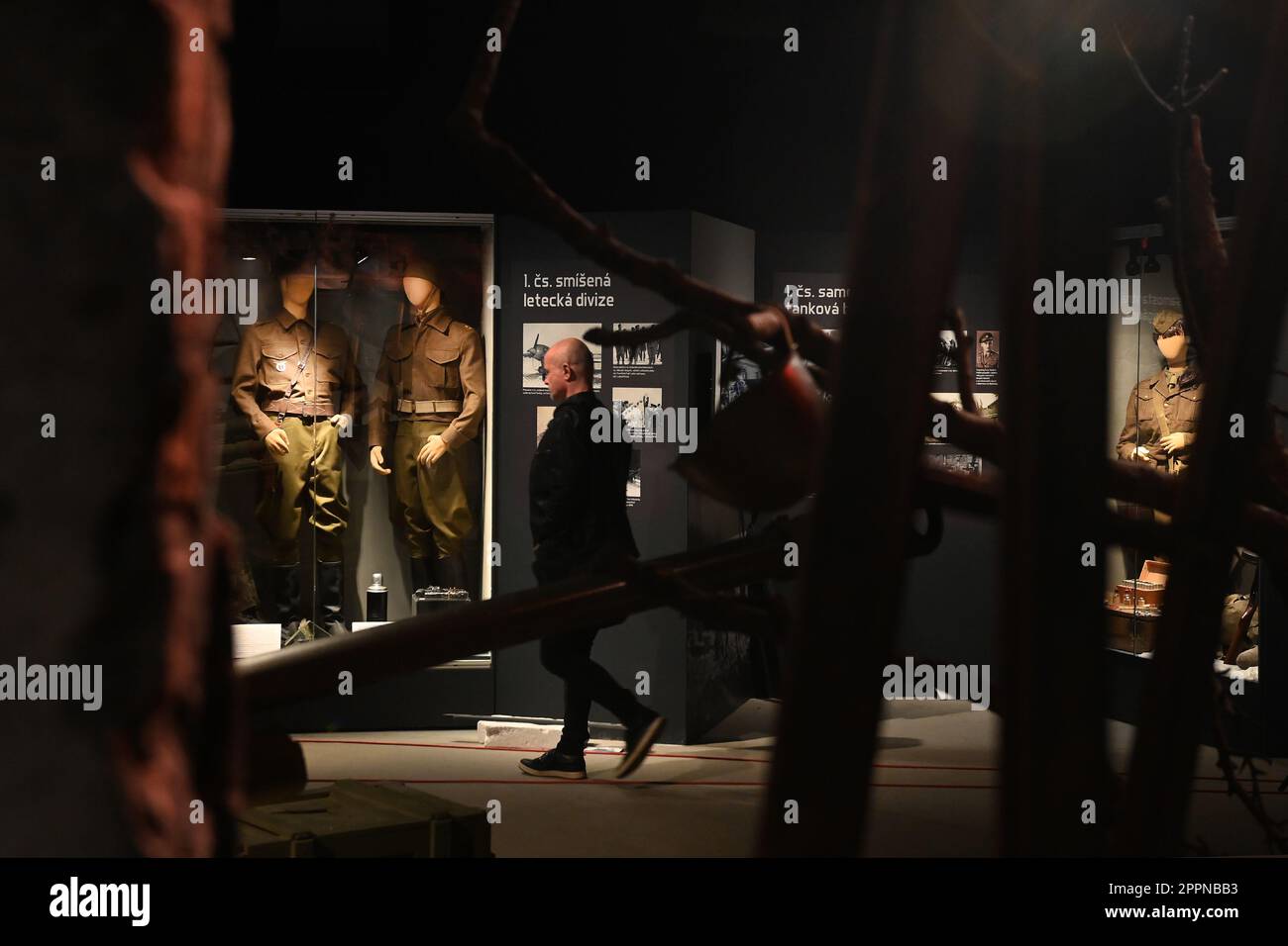 Presentation of the new permanent exhibition The Hard Years 1938-1945 ...