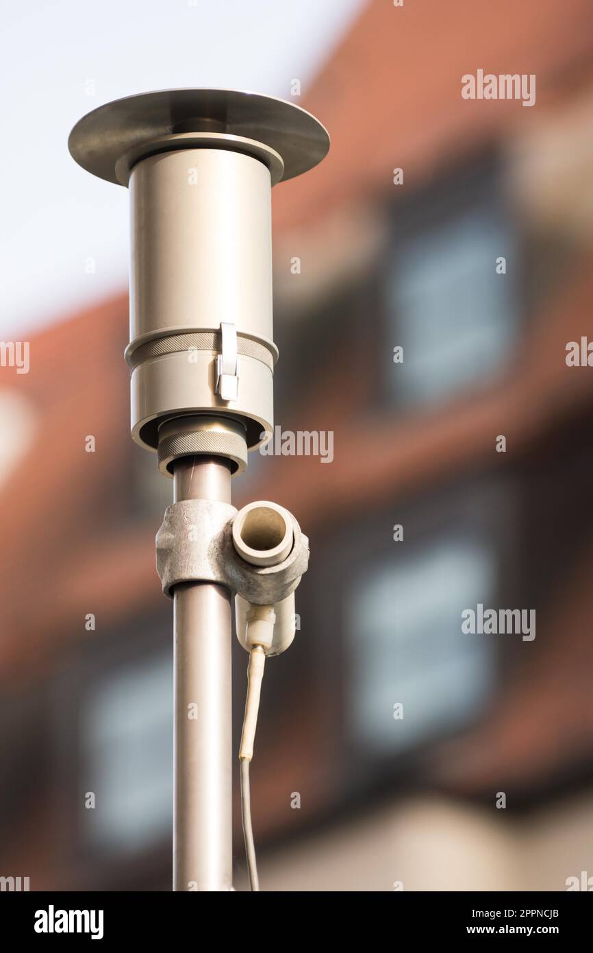 Instrument for measuring air pollution, pollutant emission and fine ...