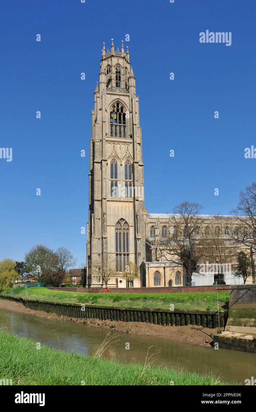The impressive tower of St Botolph's Church (Boston Stump) beside the ...