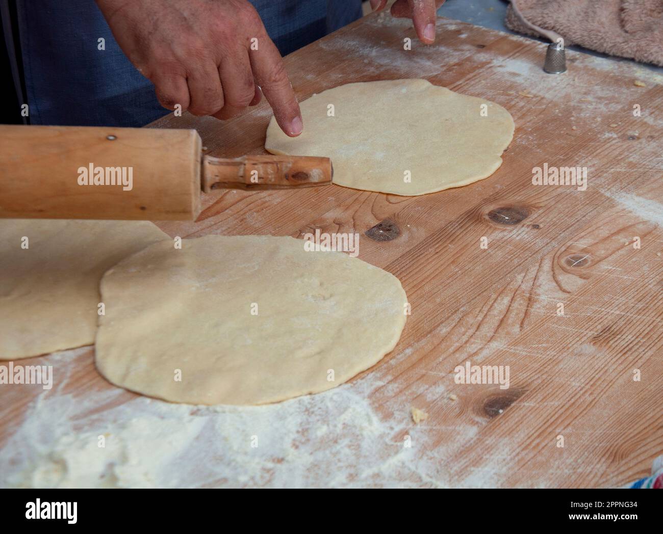 Traditional Cypriot Flaouna delicious Greek Easter Cheese Bread ...
