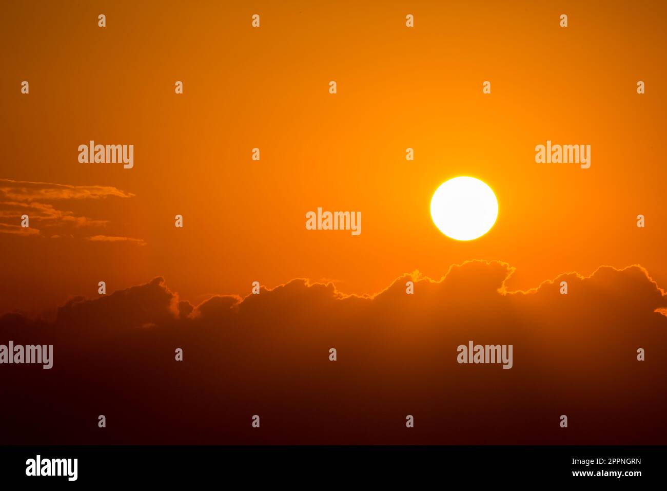 Golden sunset forming silhouette hi-res stock photography and images ...