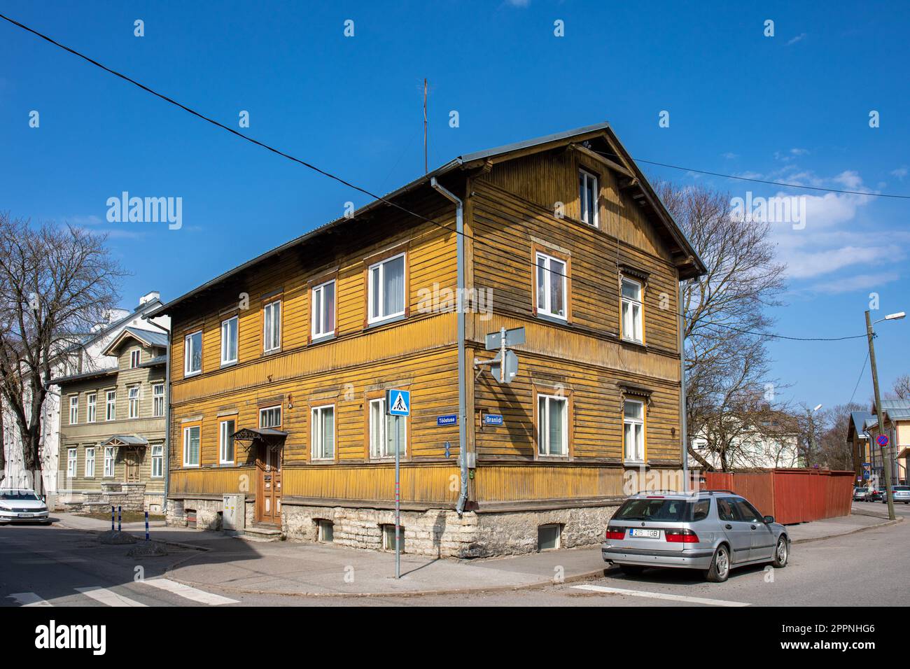 Old residential wooden building in the corner of Graniidi and Tööstuse ...