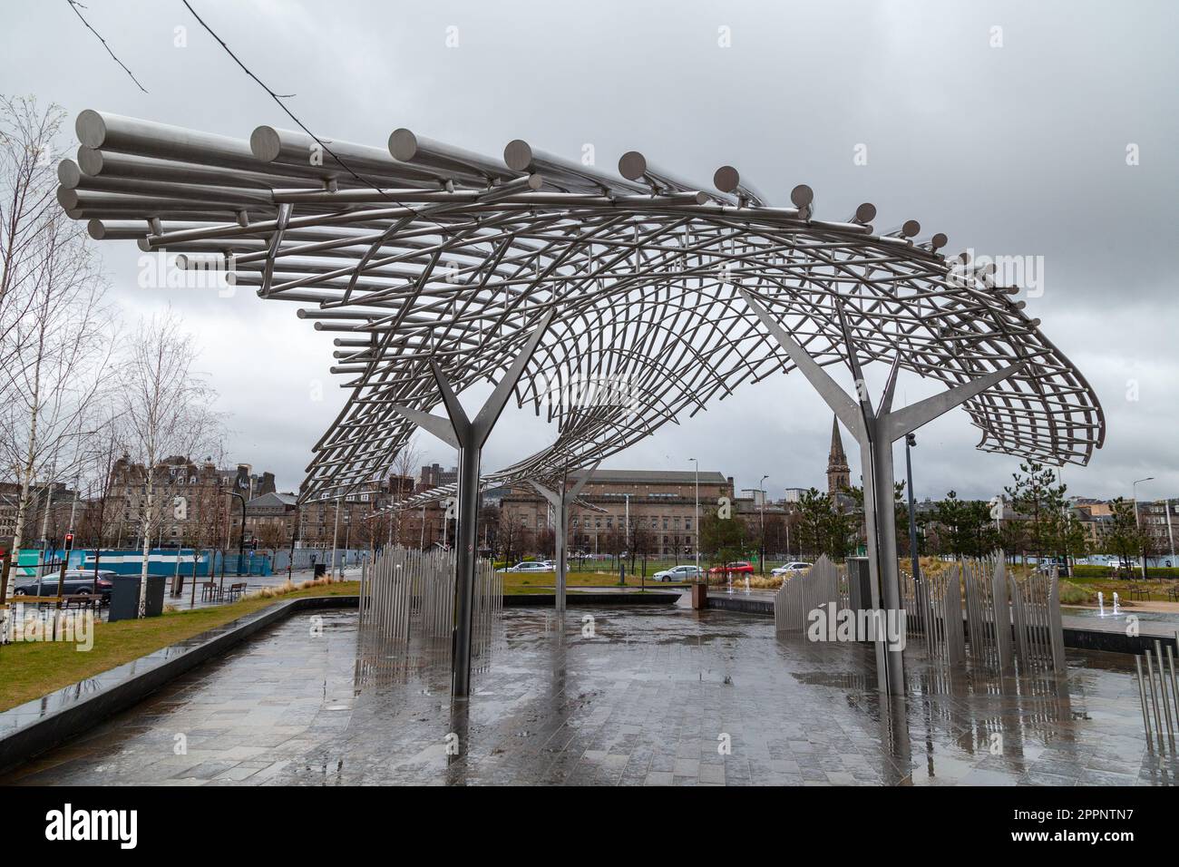 The Tay Whale Sculpture by artist Lee Simmons, Dundee Waterfront Stock ...