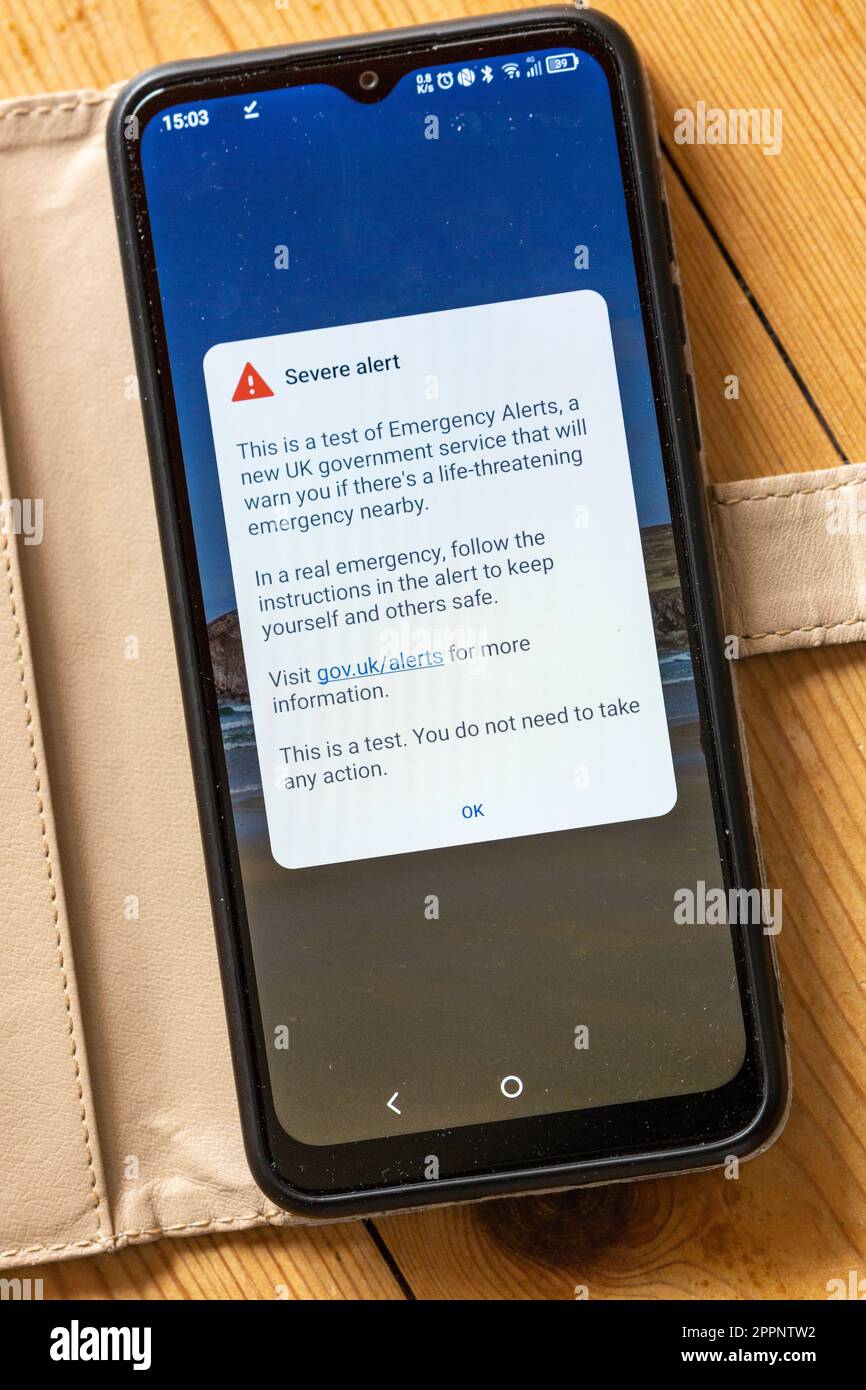 Severe alert UK Government test message sent out 24 04 23 Stock Photo ...