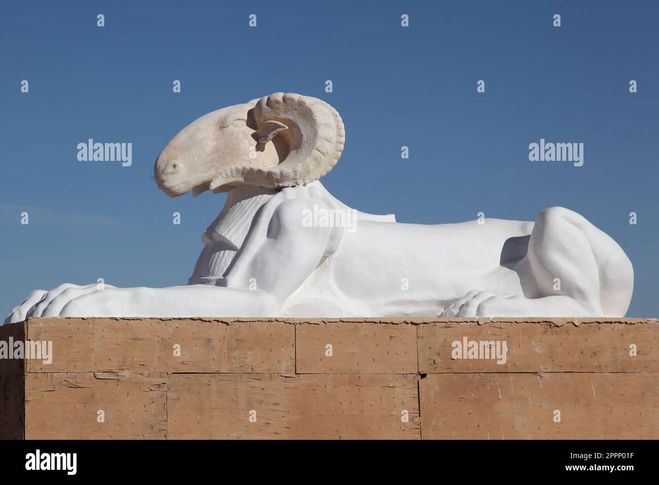 Egyptian themed hotel hi-res stock photography and images - Alamy