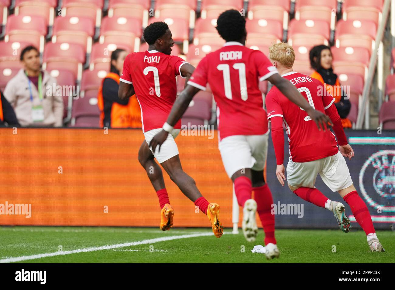 GENEVA - AZ celebrates the 3-0 of Ernest Poku of AZ during the UEFA ...