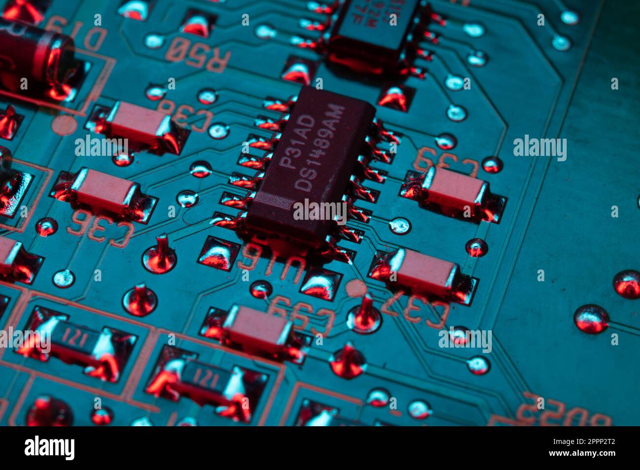 Complex circuit and components hi-res stock photography and images - Alamy