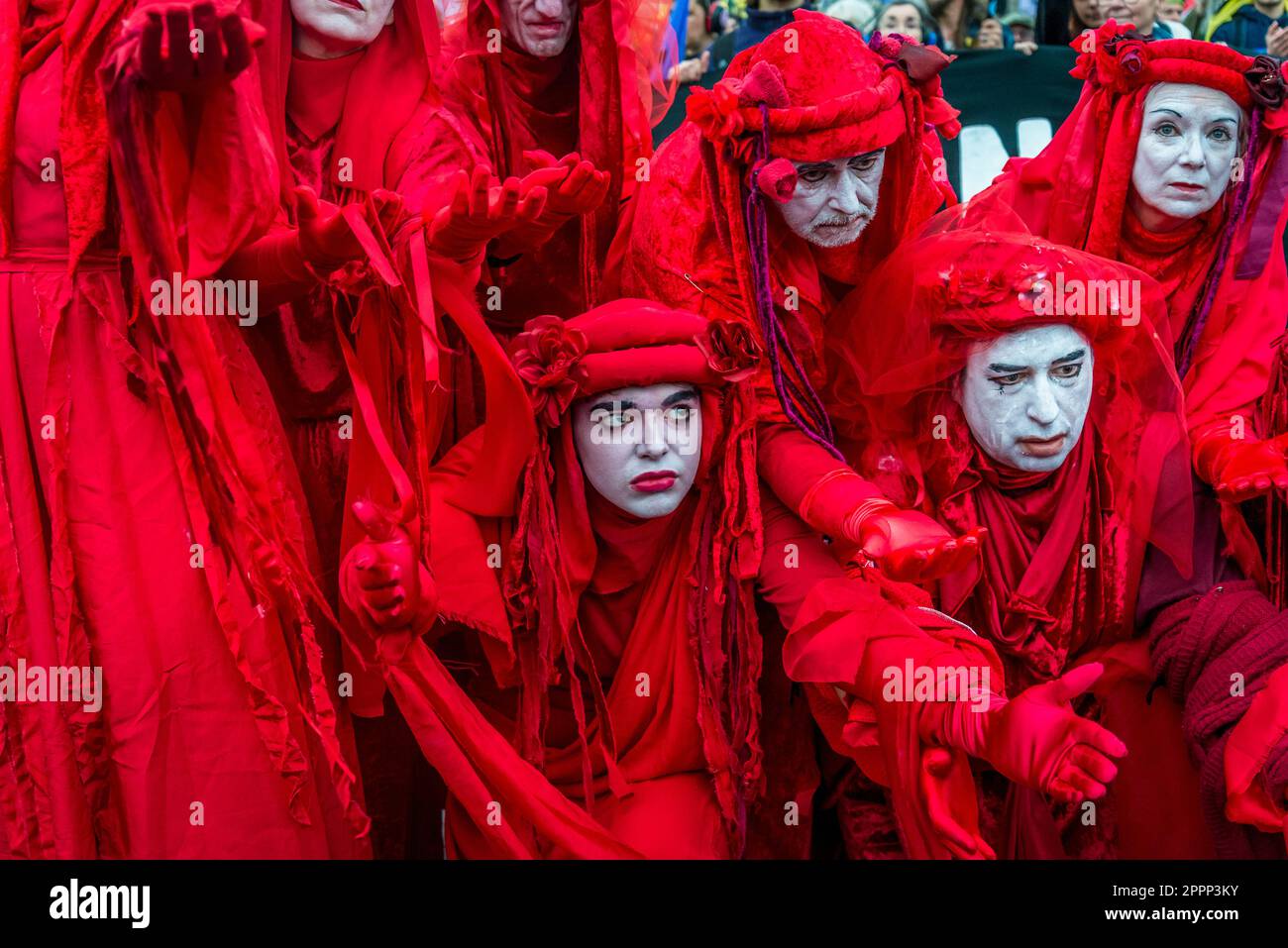 Red Rebels, Extinction Rebellion protest fighting for climate justice ...