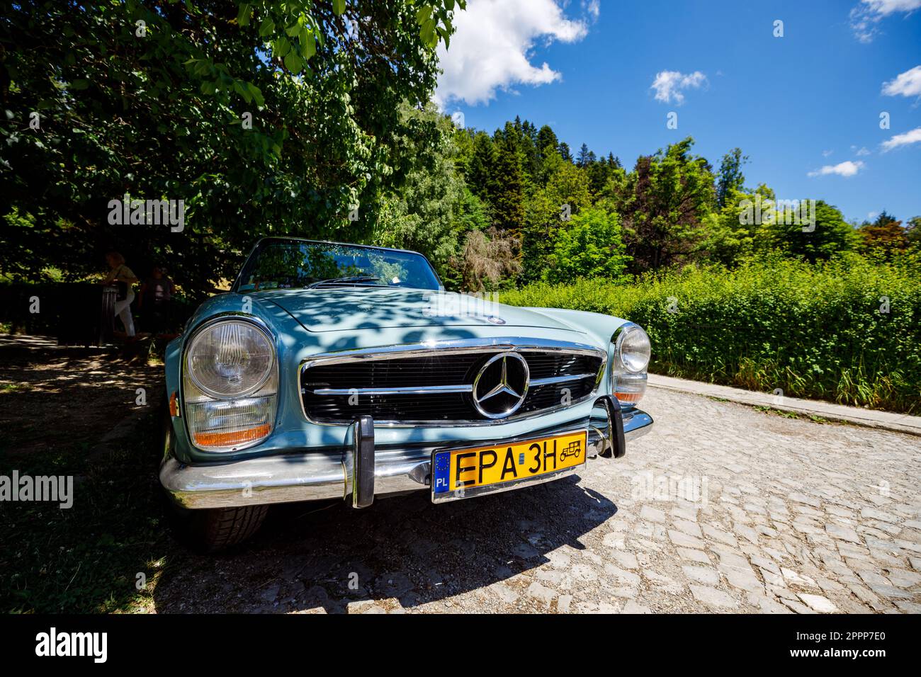 The transylvania retro car rallye at Peles Castle in Romania Stock ...