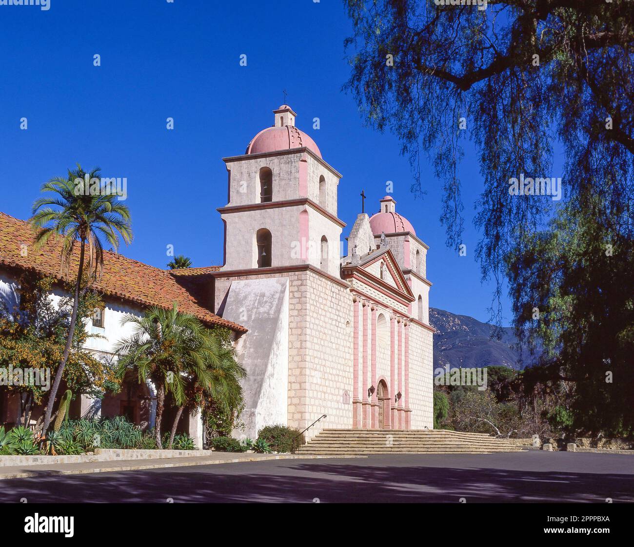 The Chapel and fountain at Santa Barbara Mission, Santa Barbara ...
