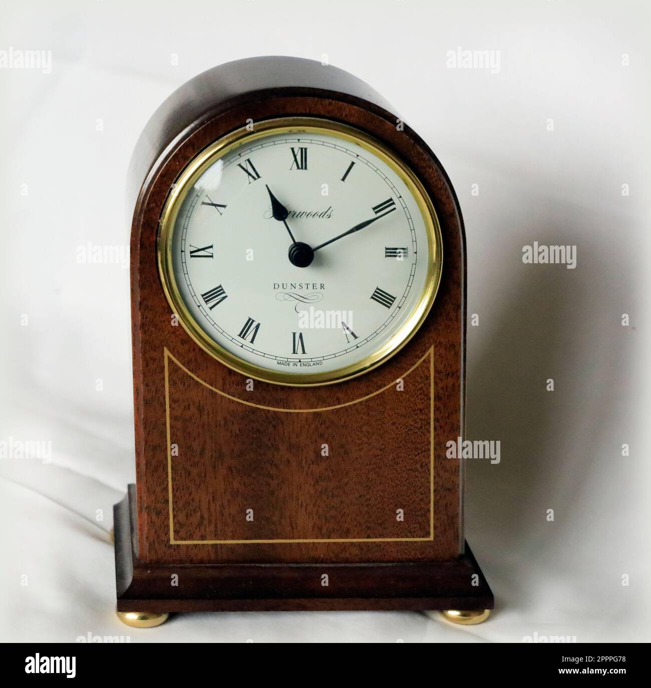 Harwoods of Dunster wooden mantle clock. Roman numeral face. 20th ...