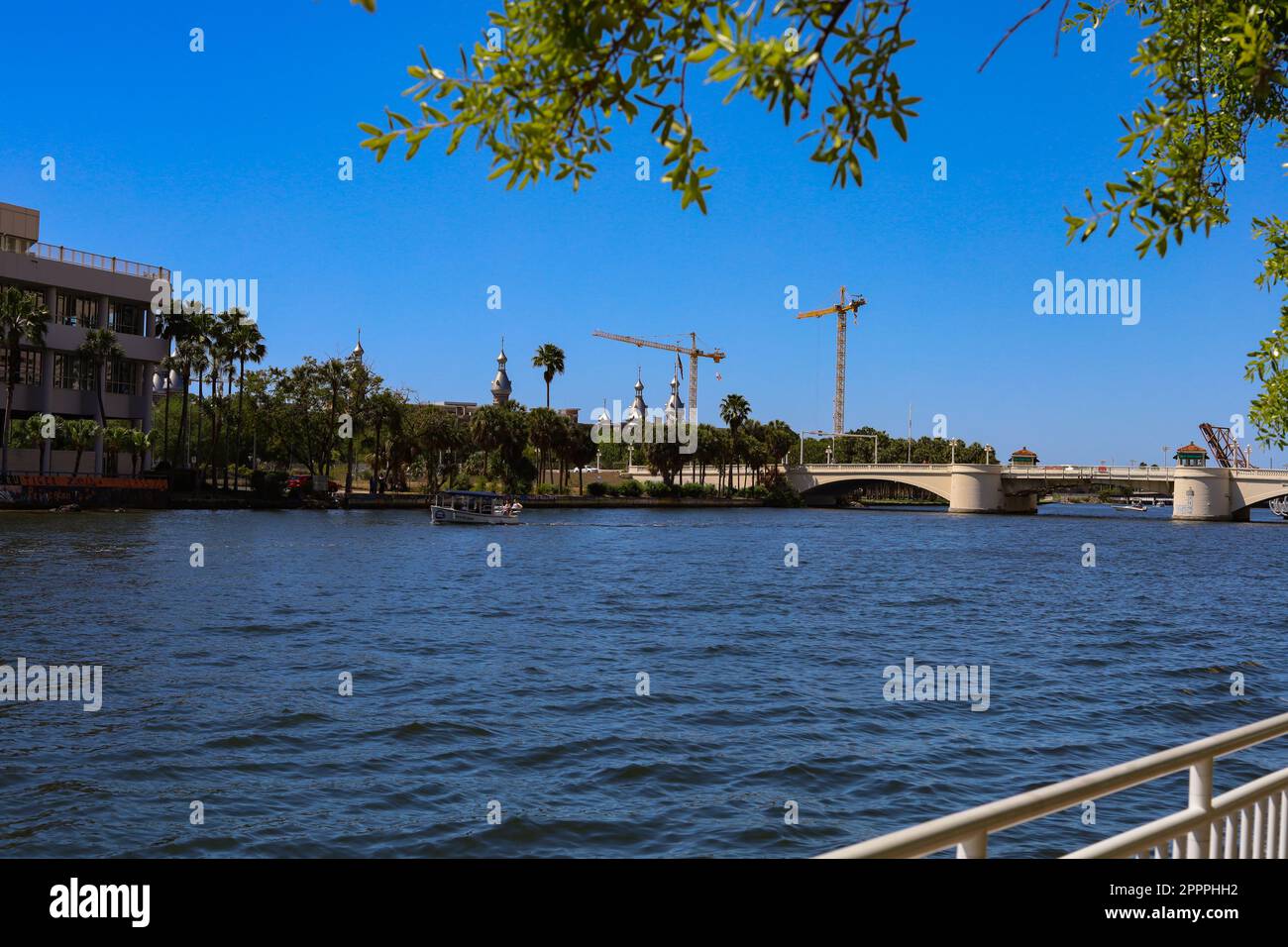 Construction cranes in sunny florida hi-res stock photography and ...