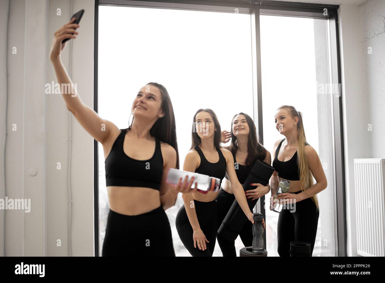 Fitness centre phone hi-res stock photography and images - Alamy