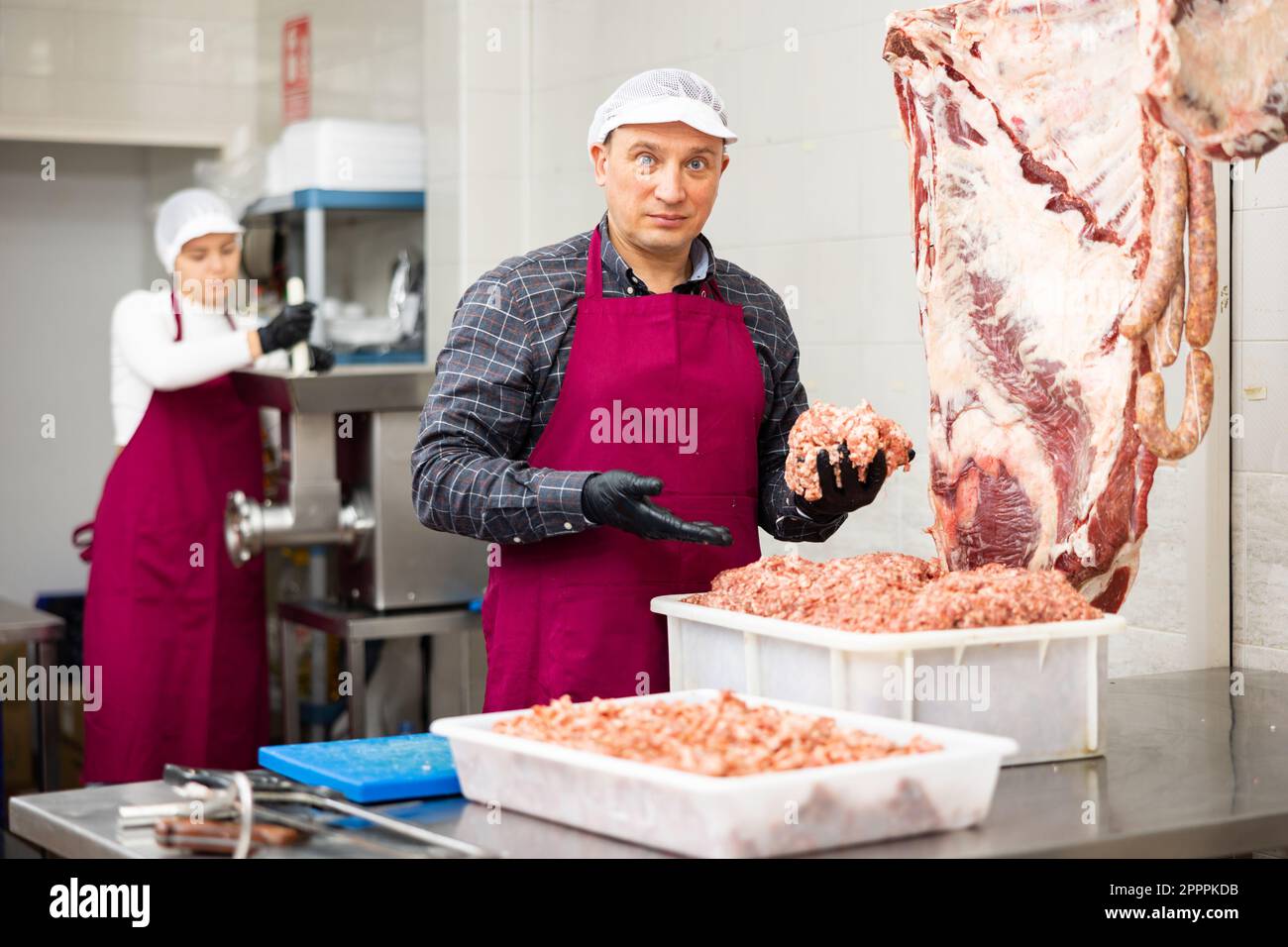 Ground beef factory hi-res stock photography and images - Alamy