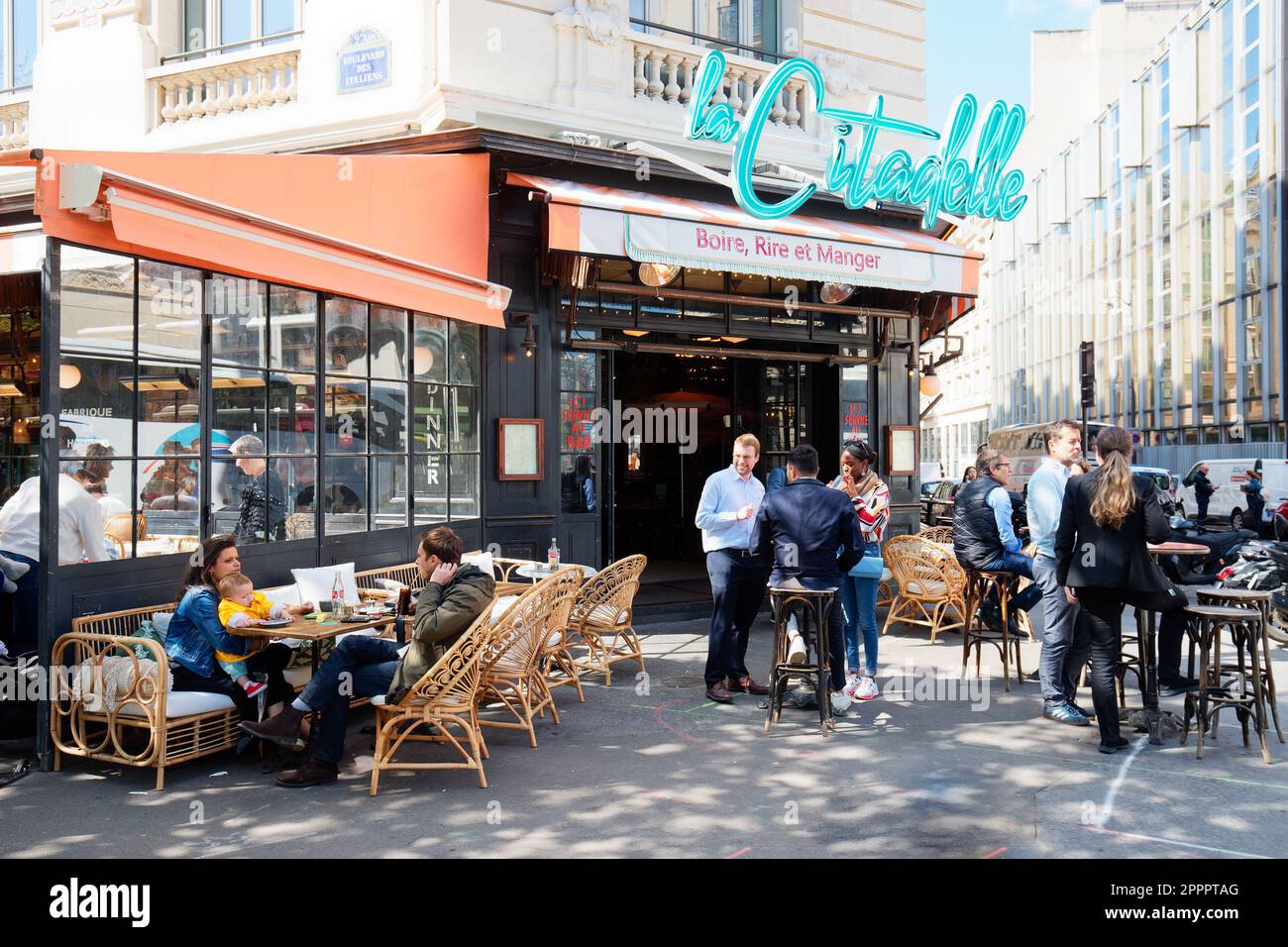 French restarant hi-res stock photography and images - Alamy