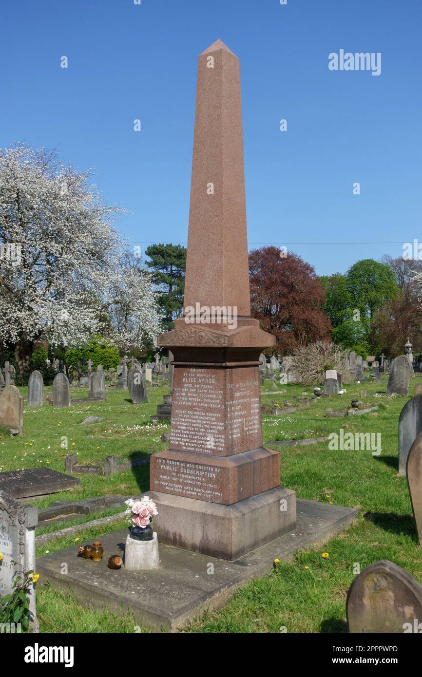 Isleworth hi-res stock photography and images - Alamy