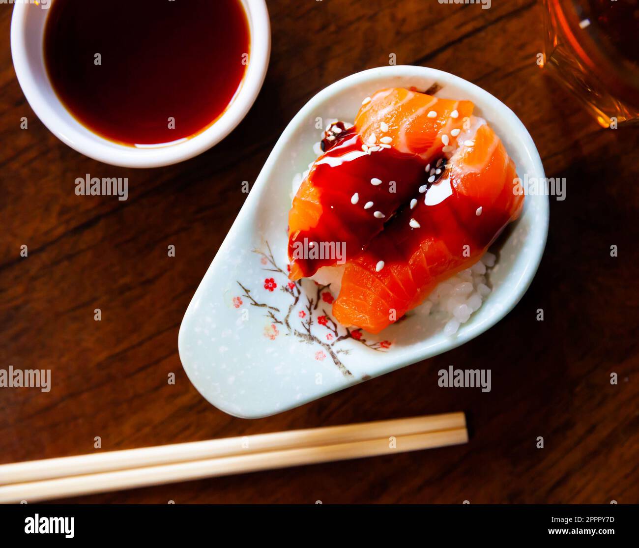 Japanese dish - Chirashi salmon and rice Stock Photo - Alamy