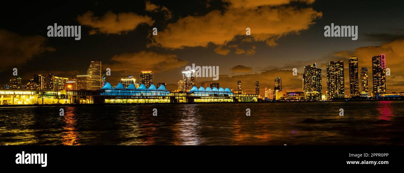 Panorama of Downtown Miami skyline at sunset, Florida. Miami Florida ...