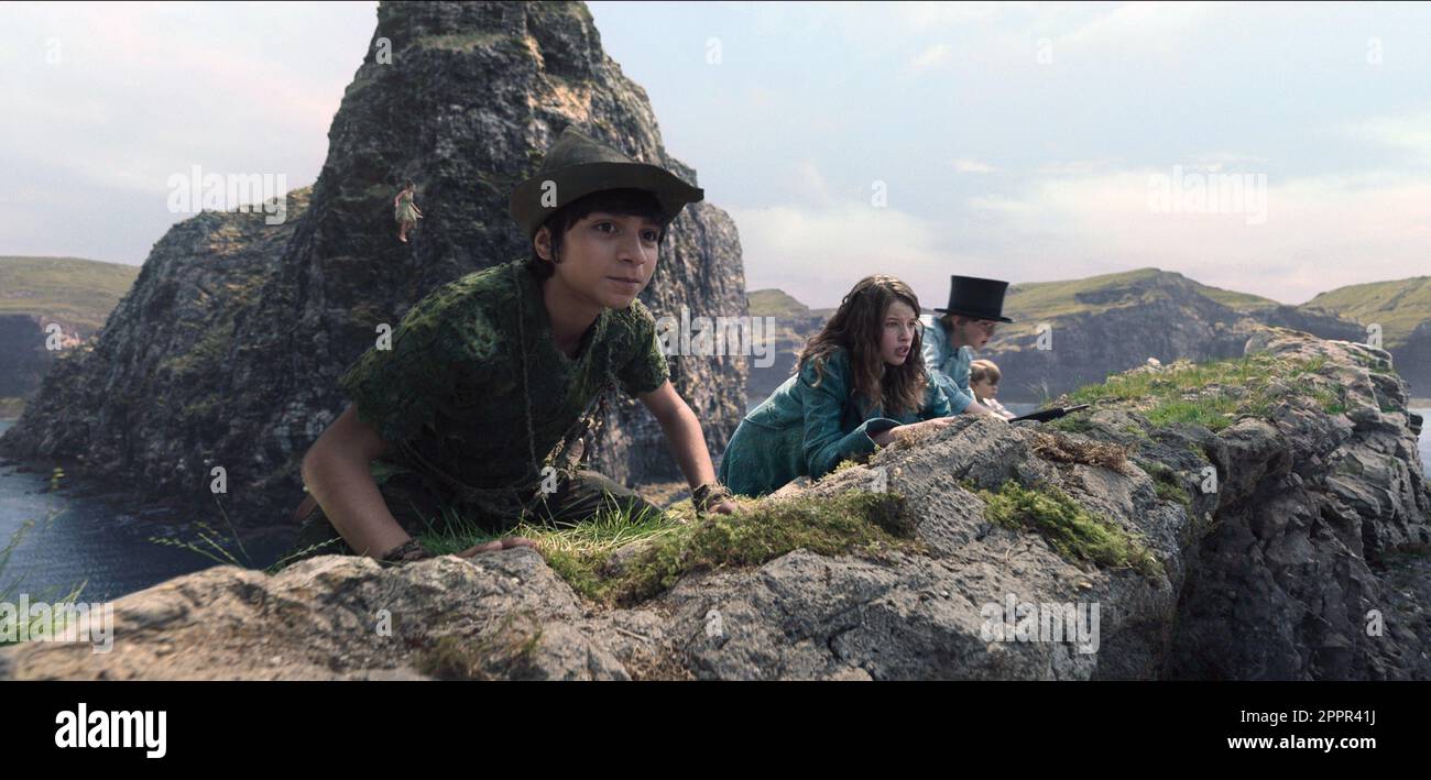 PETER PAN & WENDY, (aka PETER PAN AND WENDY), from left: Alexander ...