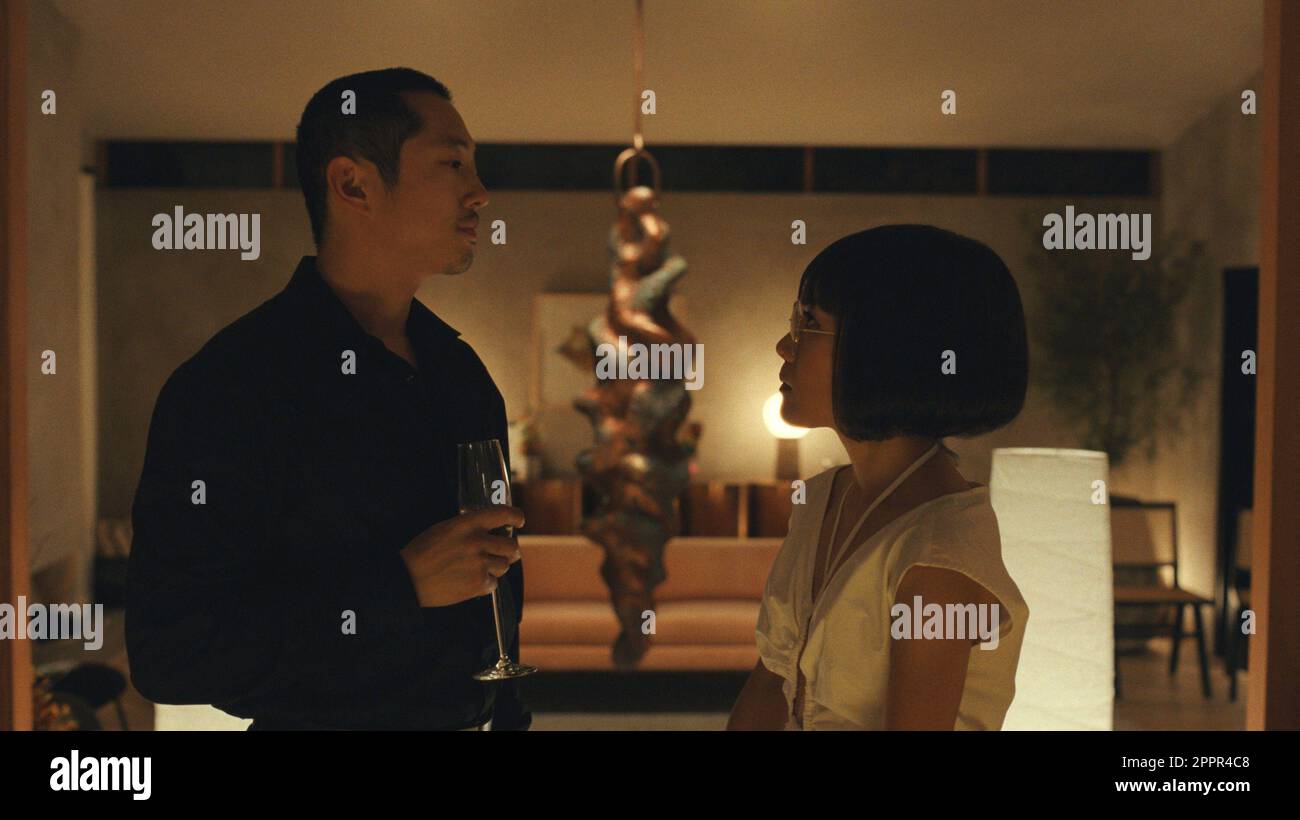 BEEF, from left: Steven Yeun, Ali Wong, 'I Am a Cage', (Season 1, ep ...