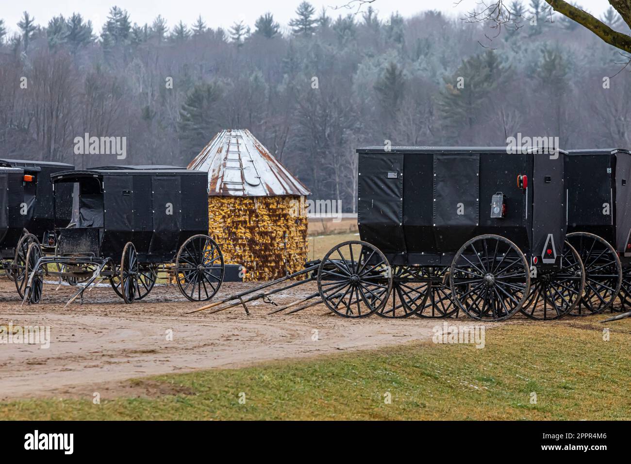 Amish men hi-res stock photography and images - Alamy