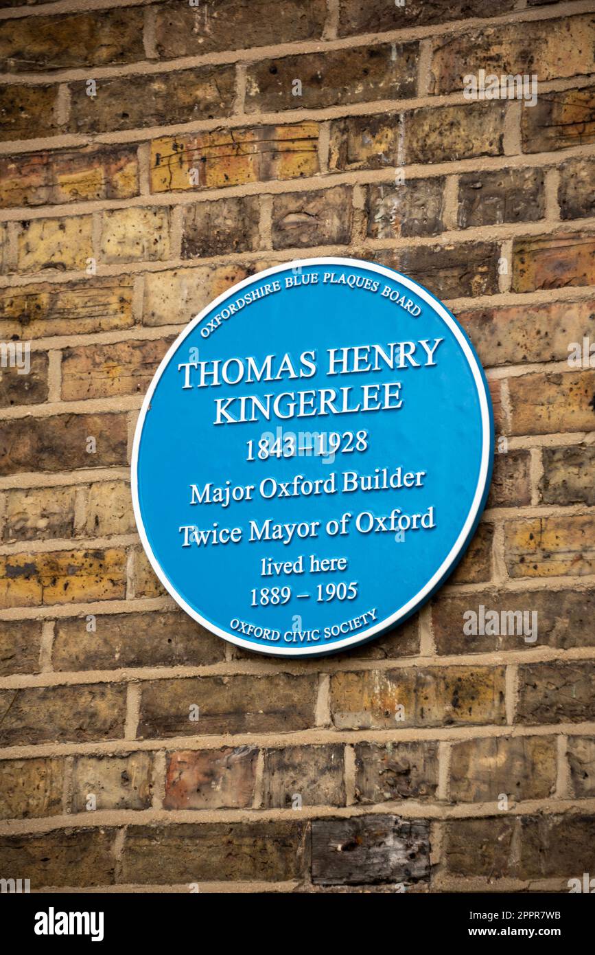 Blue Plaque on the former home of Thomas Kingerlee, noted Oxford ...