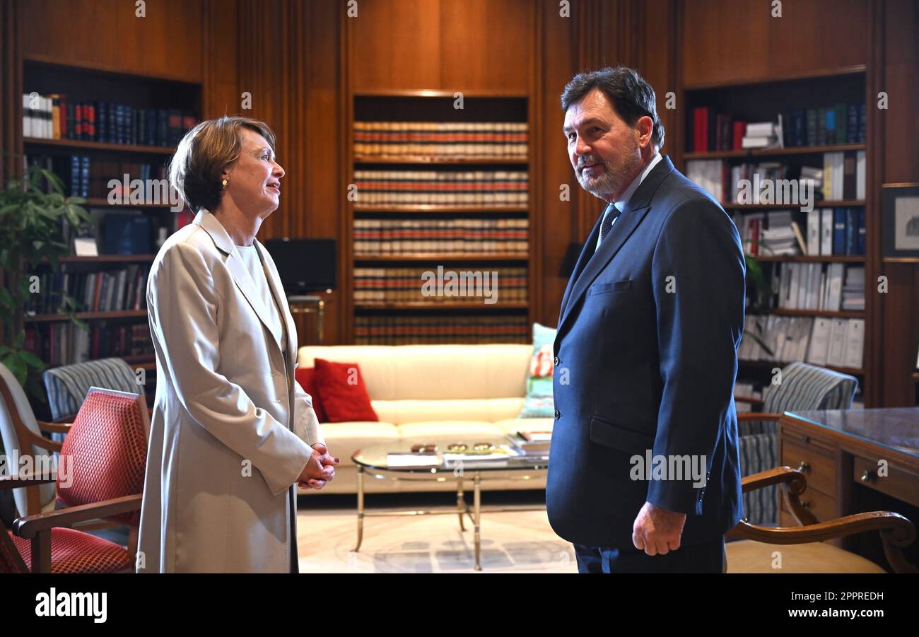 Ottawa, Canada. 24th Apr, 2023. Elke Büdenbender, judge and wife of ...