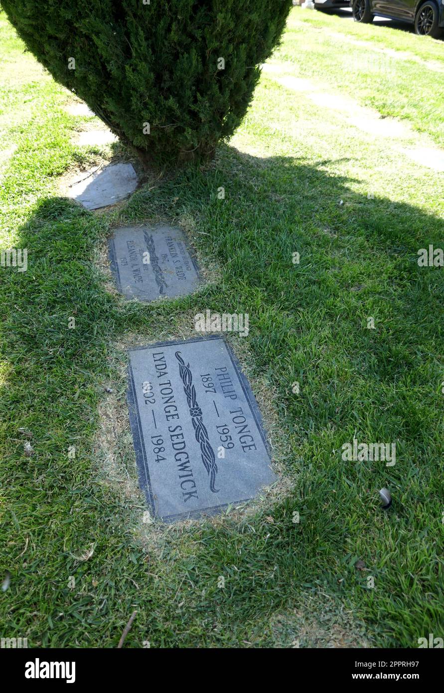 Philip tongue hi-res stock photography and images - Alamy