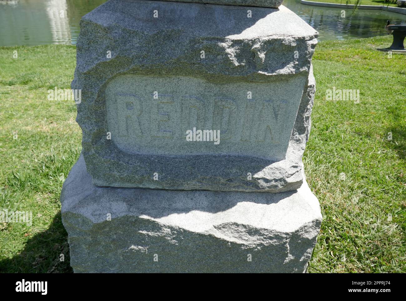 Los Angeles, California, USA 20th April 2023 Former Los Angeles Police Chief Tom Reddin Grave in ...