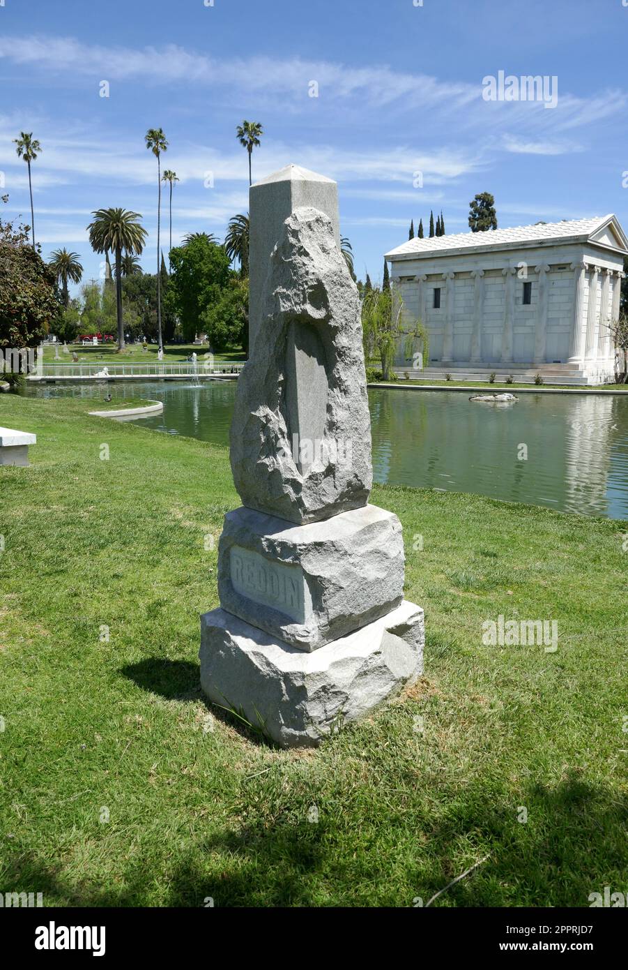 Los Angeles, California, USA 20th April 2023 Former Los Angeles Police Chief Tom Reddin Grave in ...