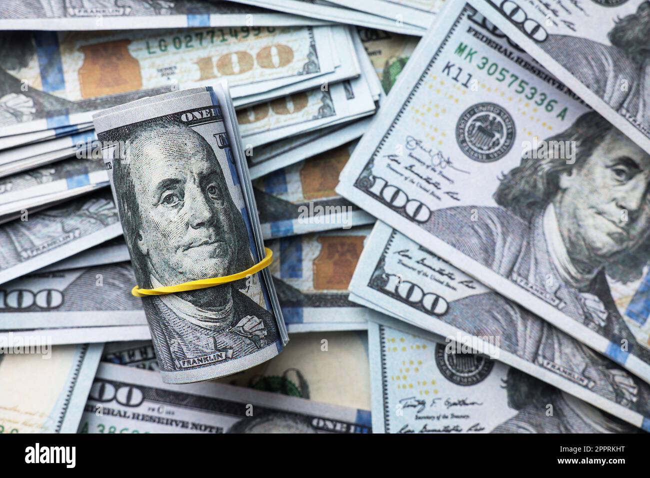 Top view pile 100 hi-res stock photography and images - Alamy