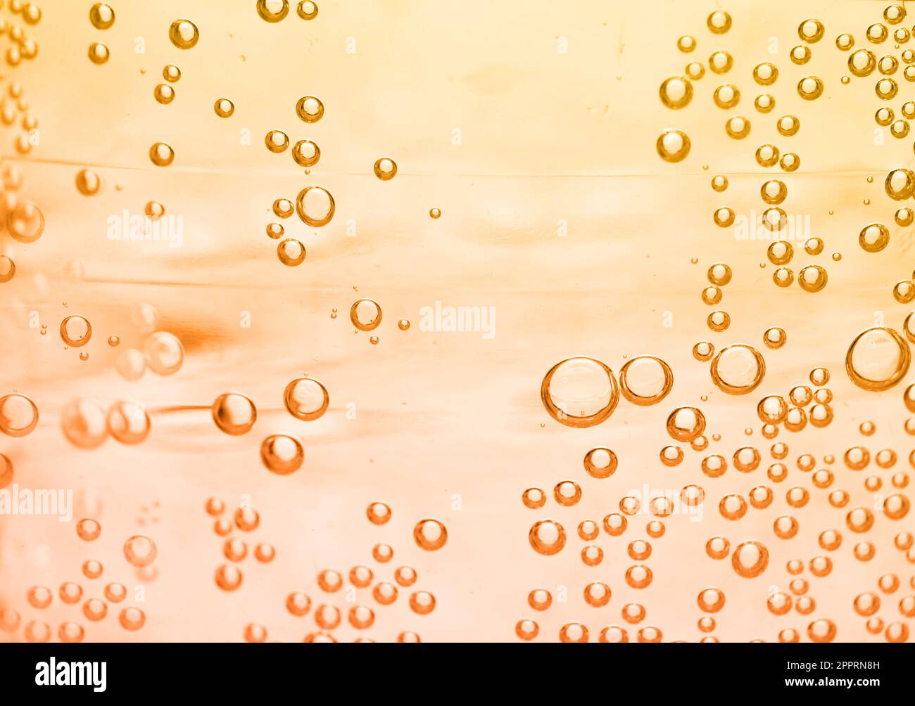 Orange soda bubbles texture hi-res stock photography and images - Alamy