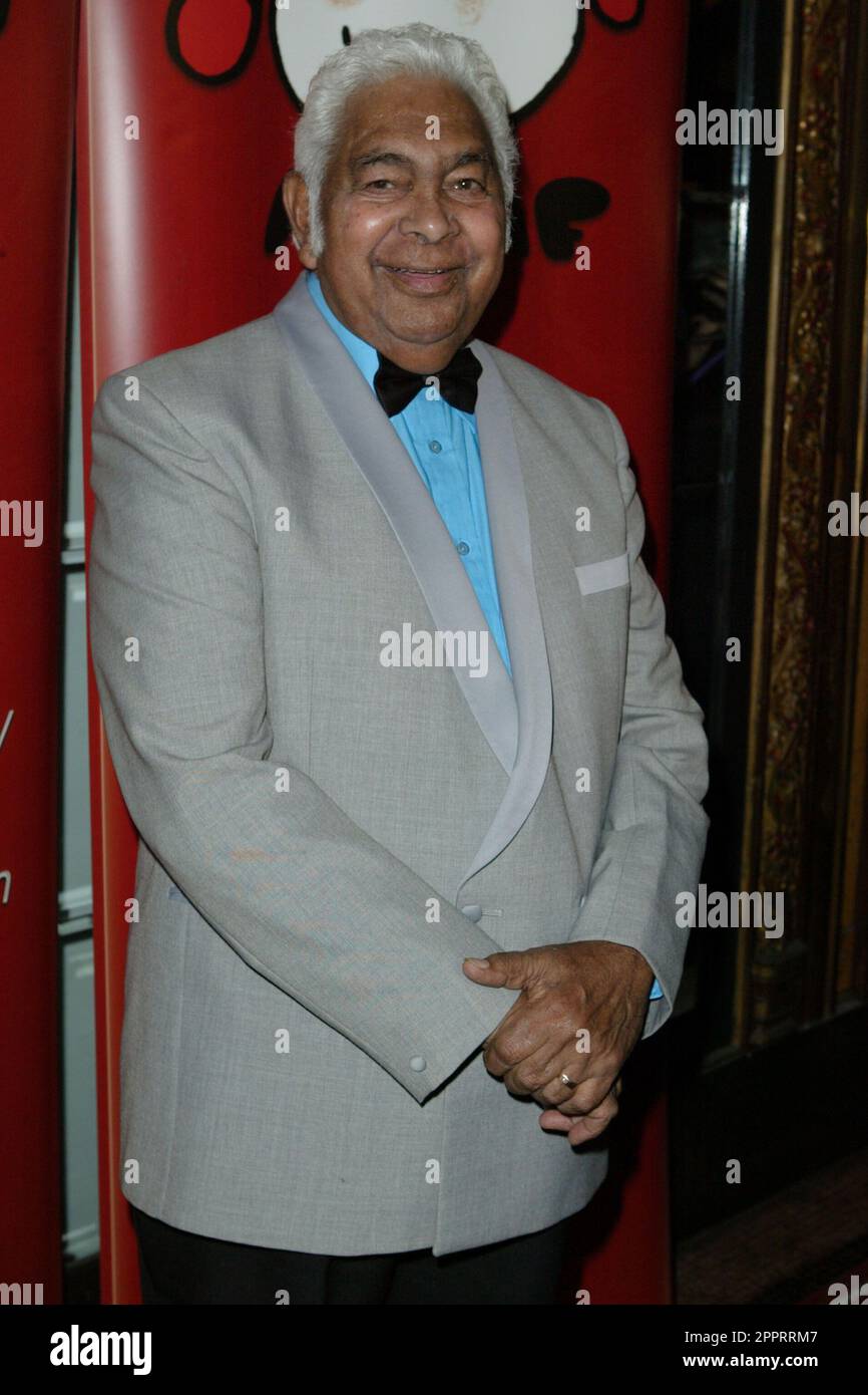 Jimmy Little The 'Dueting For The Kids' concert of duets held at the ...