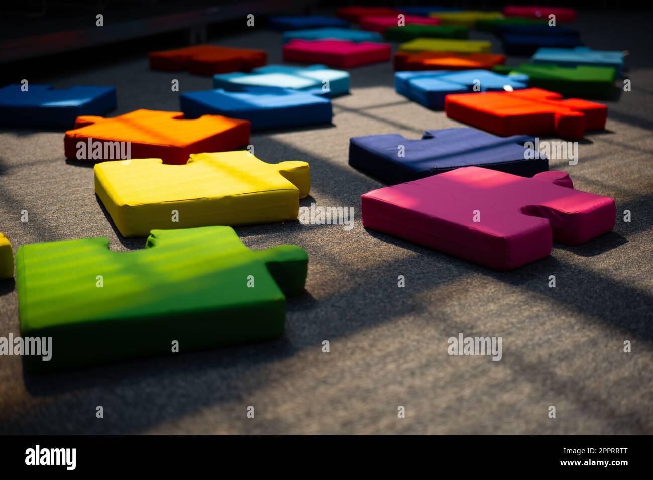 Floor puzzle hi-res stock photography and images - Alamy