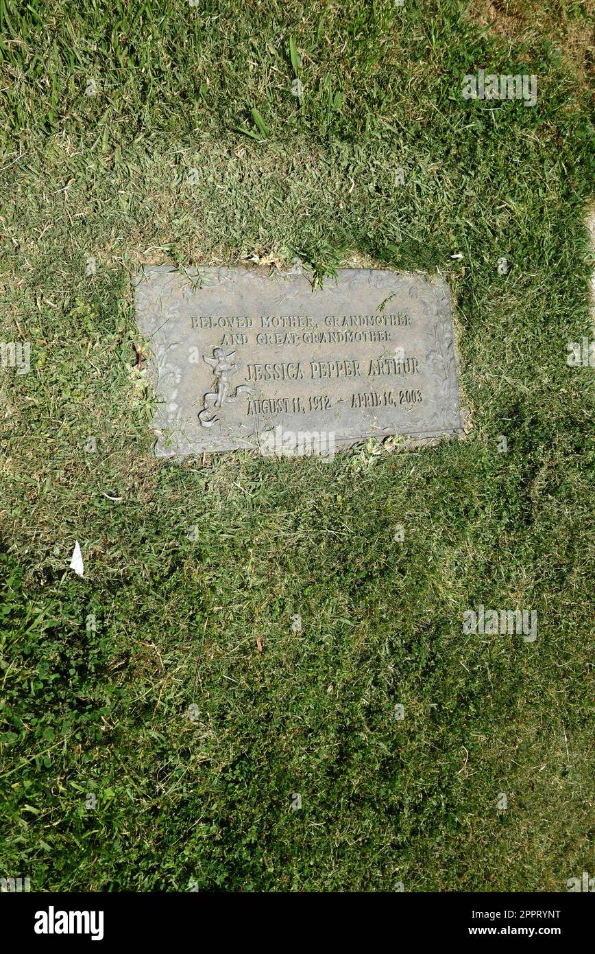 Los Angeles, California, USA 20th April 2023 Actress Jessica Pepper Grave and Art Arthur Grave ...