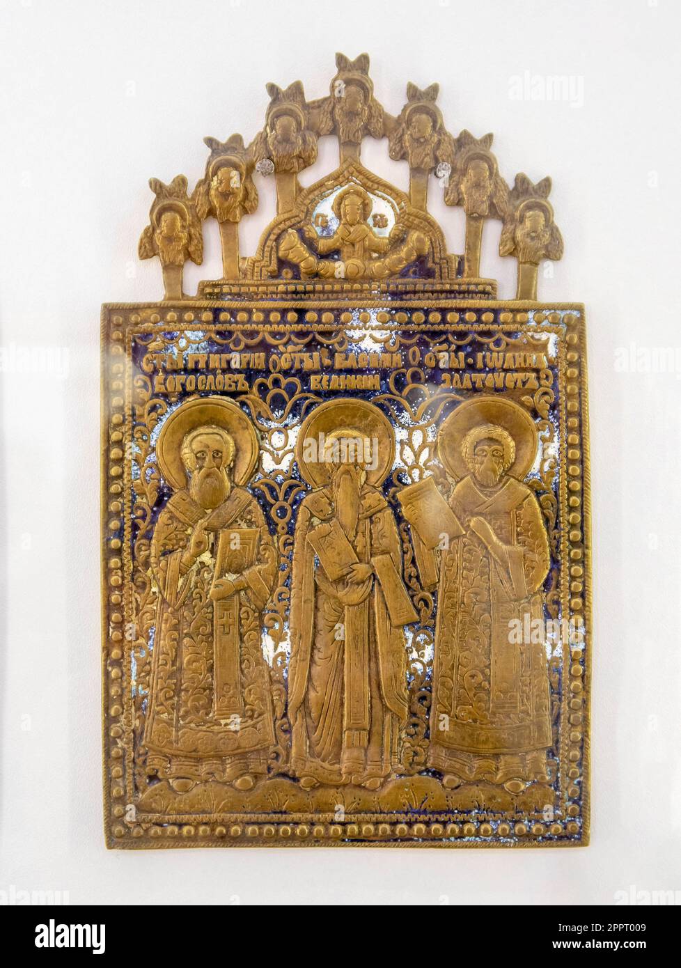 Faces of saints hi-res stock photography and images - Alamy