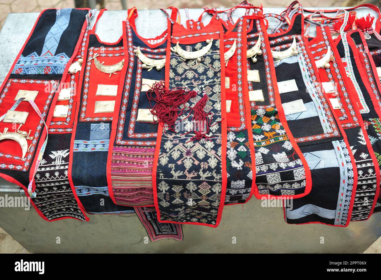 Traditional fabric of ethnic people in Vietnam Stock Photo - Alamy